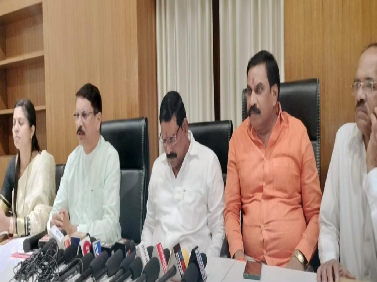 सातारा लोकसभेवर शिवसैनिकांचा दावा, आढावा बैठकीत केली एकमुखी मागणी ...