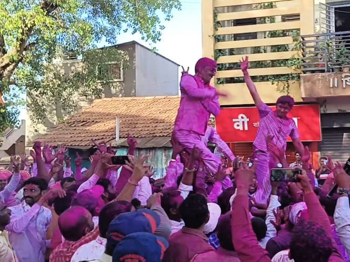 घडतंय- बिघडतंय: 'शंभूराज' म्हणे..है तैयार हम!, बाजार समितीतील ...