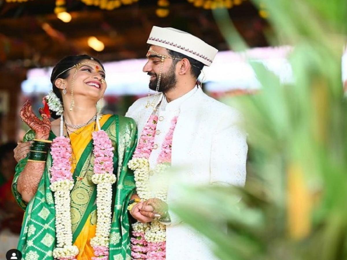 या मराठमोळ्या अभिनेत्रीचे झाले लग्न, सोशल मीडियावर शेअर केले फोटो ...