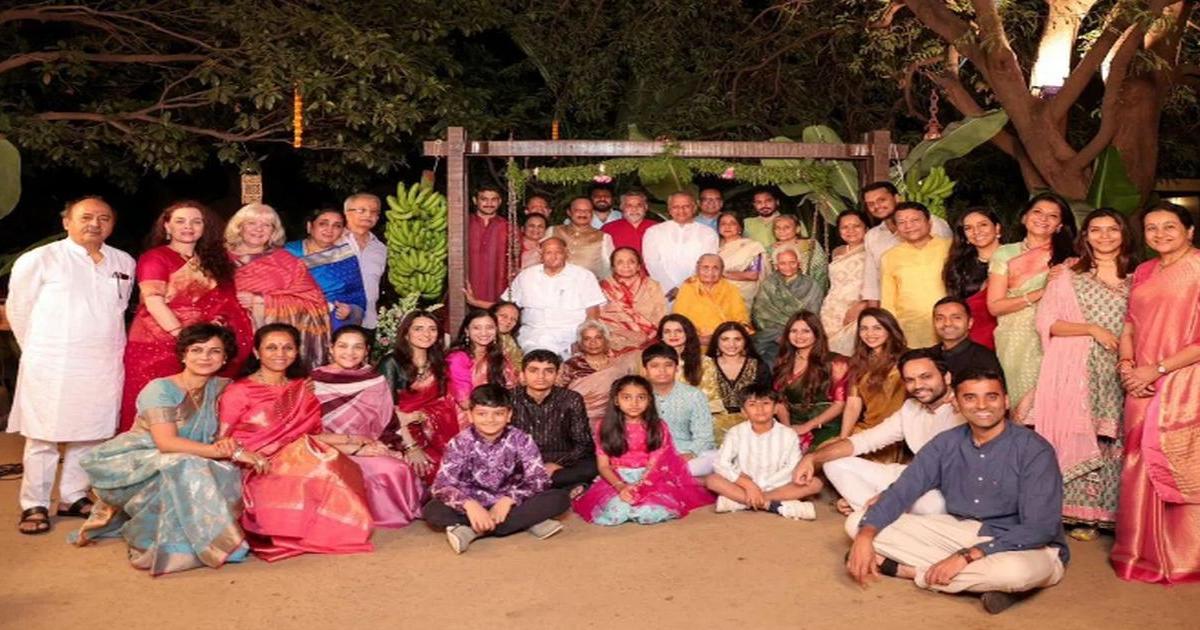 भाऊबीजेसाठी शरद पवार अजितदादांच्या घरी; कौटुंबिक मनोमिलन झालं, राजकीय ...