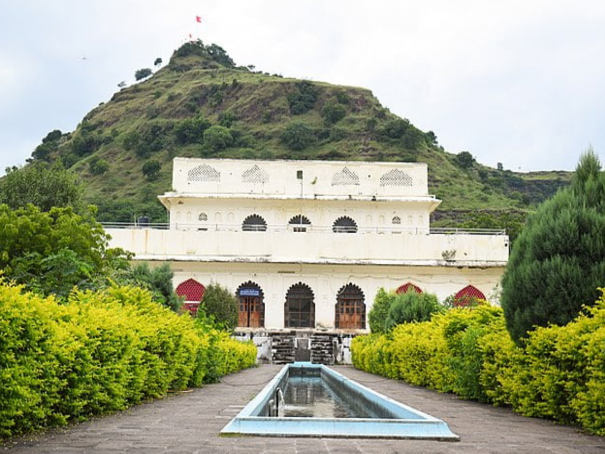 सोनेरी महलसह राज्यातील सर्व संरक्षित स्मारकांच्या परिसरात कार्यक्रमांना ...
