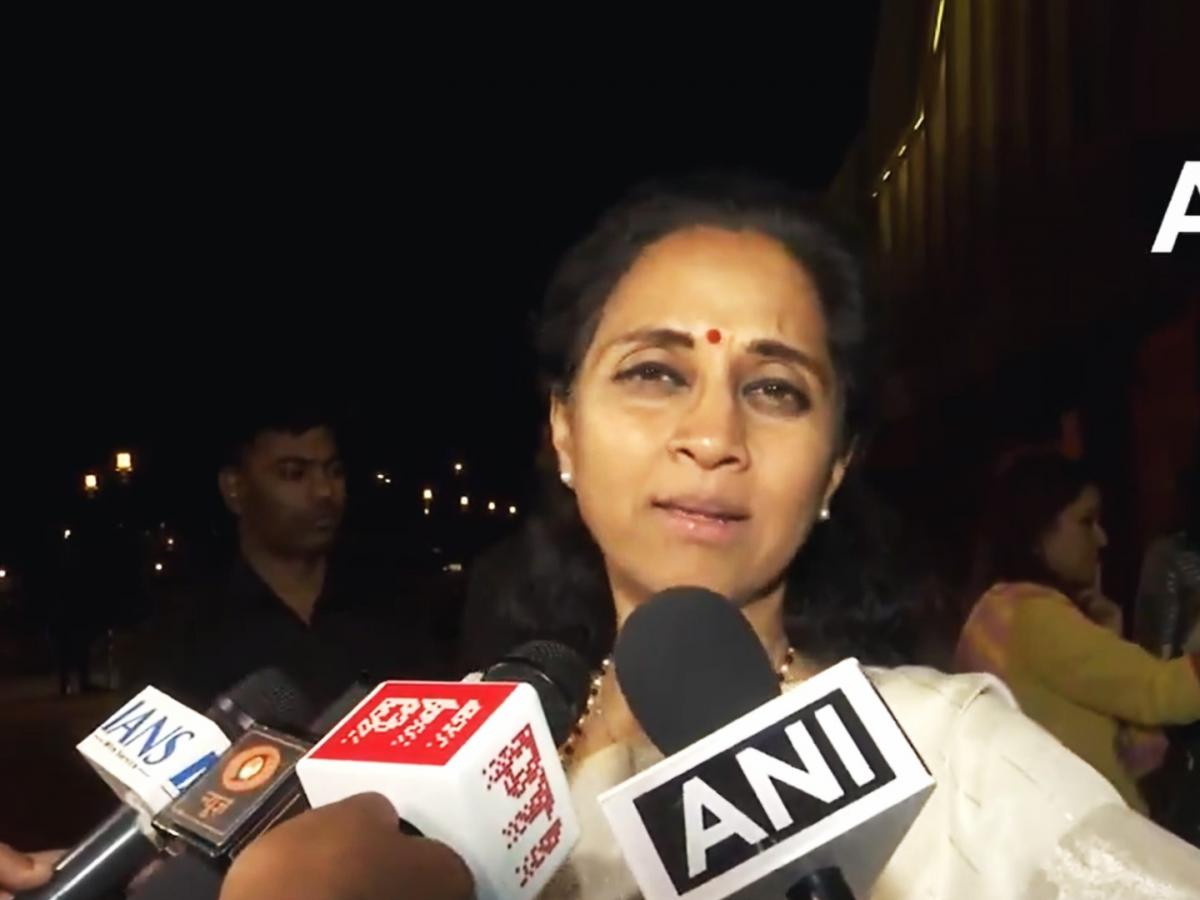 “कोणाच्या मर्जीने नाही, हा देश संविधानाने चालतो”; वक्फ विधेयकावर सुप्रिया सुळेंचे थेट भाष्य ...