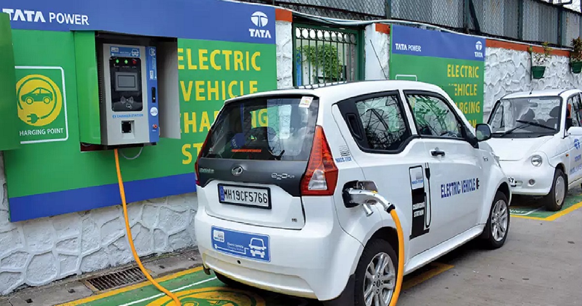 देशभरात 5000 EV चार्जिंग स्टेशनची उभारणी; Tata ने HPCL सोबत केला मोठा करार... | EV Charging ...