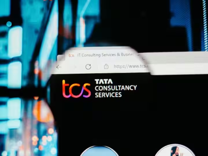 TCS : ३ वर्षात २ लाख तरुणांना रोजगार; आजवर काही ऑफिसची पायरीही चढले ...