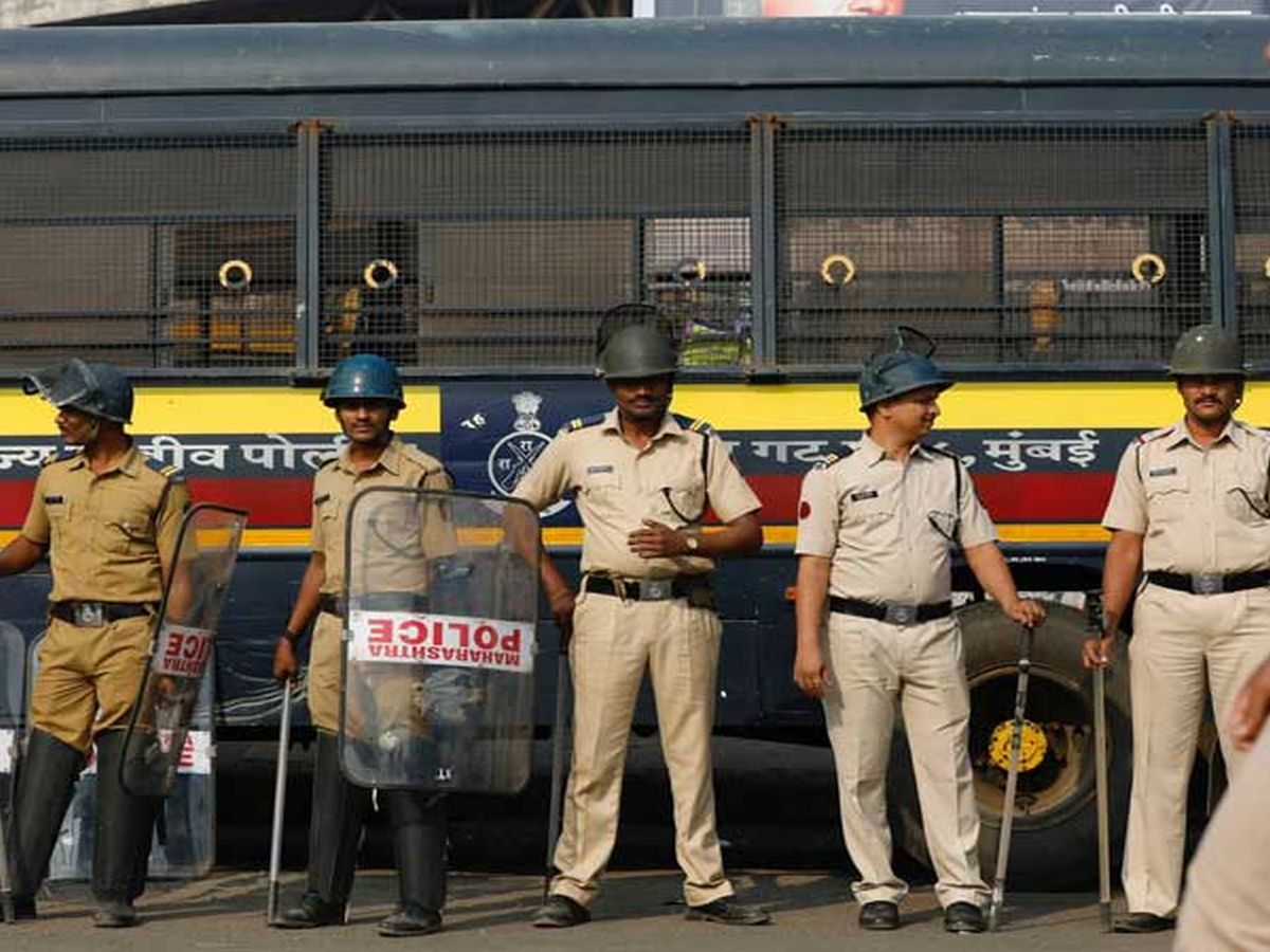 ऑपरेशन ऑल आऊटद्वारे ठाणे पोलिसांनी उगारला ६०० आरोपींवर कारवाईचा बडगा ...
