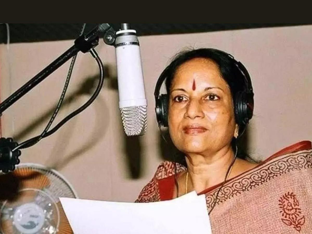 'हमको मन की शक्ती देना' फेम गायिका वाणी जयराम यांचा संशयास्पद मृत्यू ...