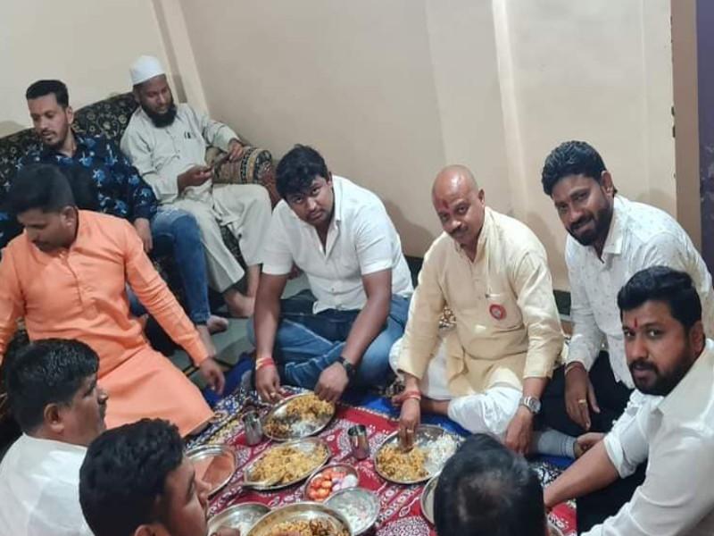 Vasant More: वसंत मोरेंची महाआरतीनंतर चक्क ईदच्या मेजवानीला हजेरी Pune ...