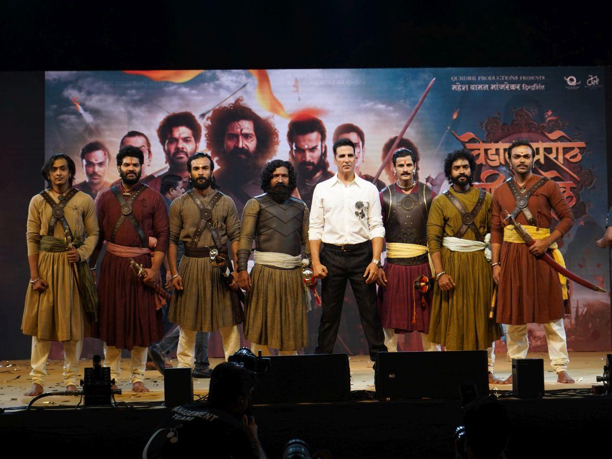 अक्षय कुमार साकारणार शिवरायांची भूमिका, तर ते वीर सात मराठे कोण? पाहा ...