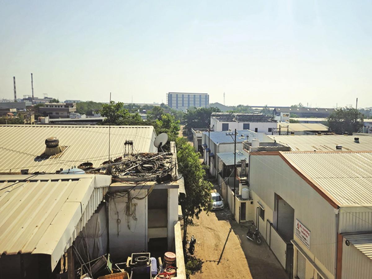 वाळूज एमआयडीसी लगतच्या खाजगी जागेवरील १६०० उद्योगांतून हजारो कोटींची ...