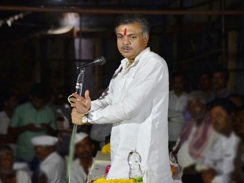 Video: आमदार राष्ट्रवादीचा, प्रवेश करणार भाजपात अन् गाणं वाजलं मनसेचं ...