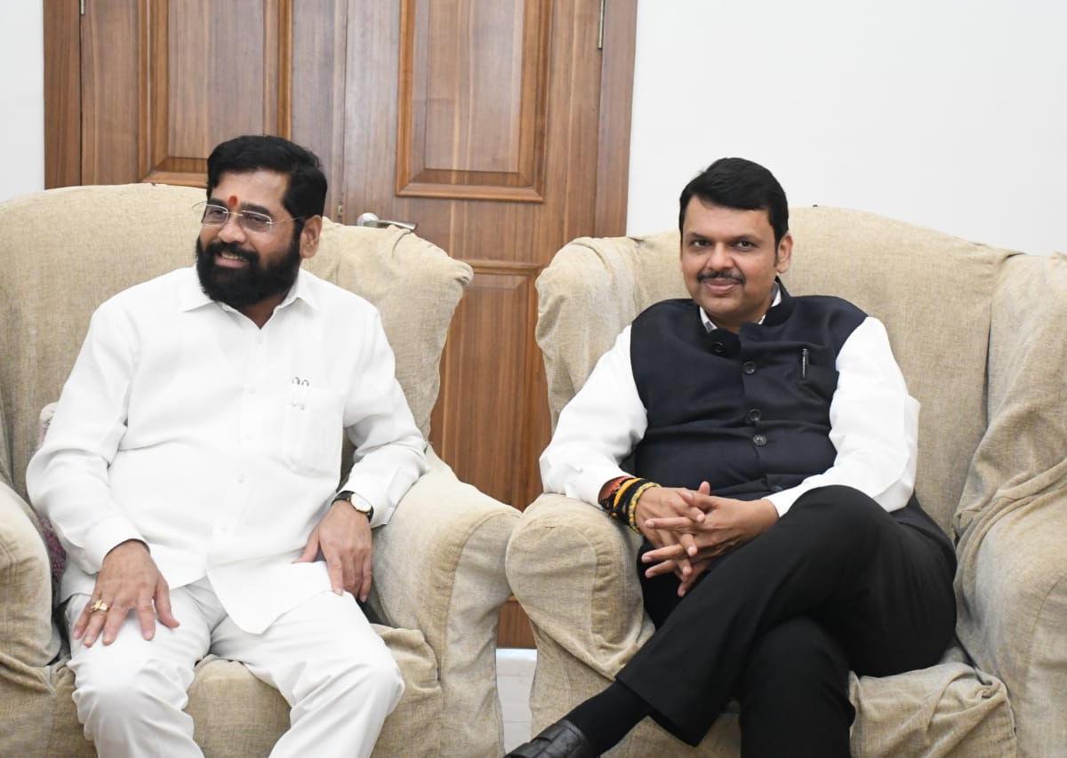 Devendra Fadnavis : "सत्ता समोर आल्यानंतर मोह सोडायला संघाचे संस्कार ...