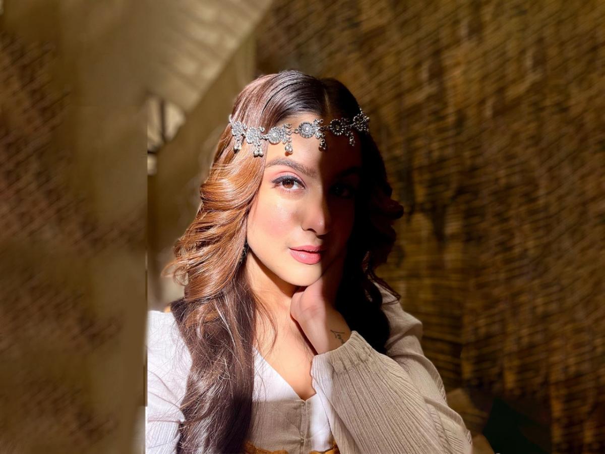 Tunisha Sharma Case: फासावरील रक्त... कानातले झुमके आणि सोन्याची चेन ...