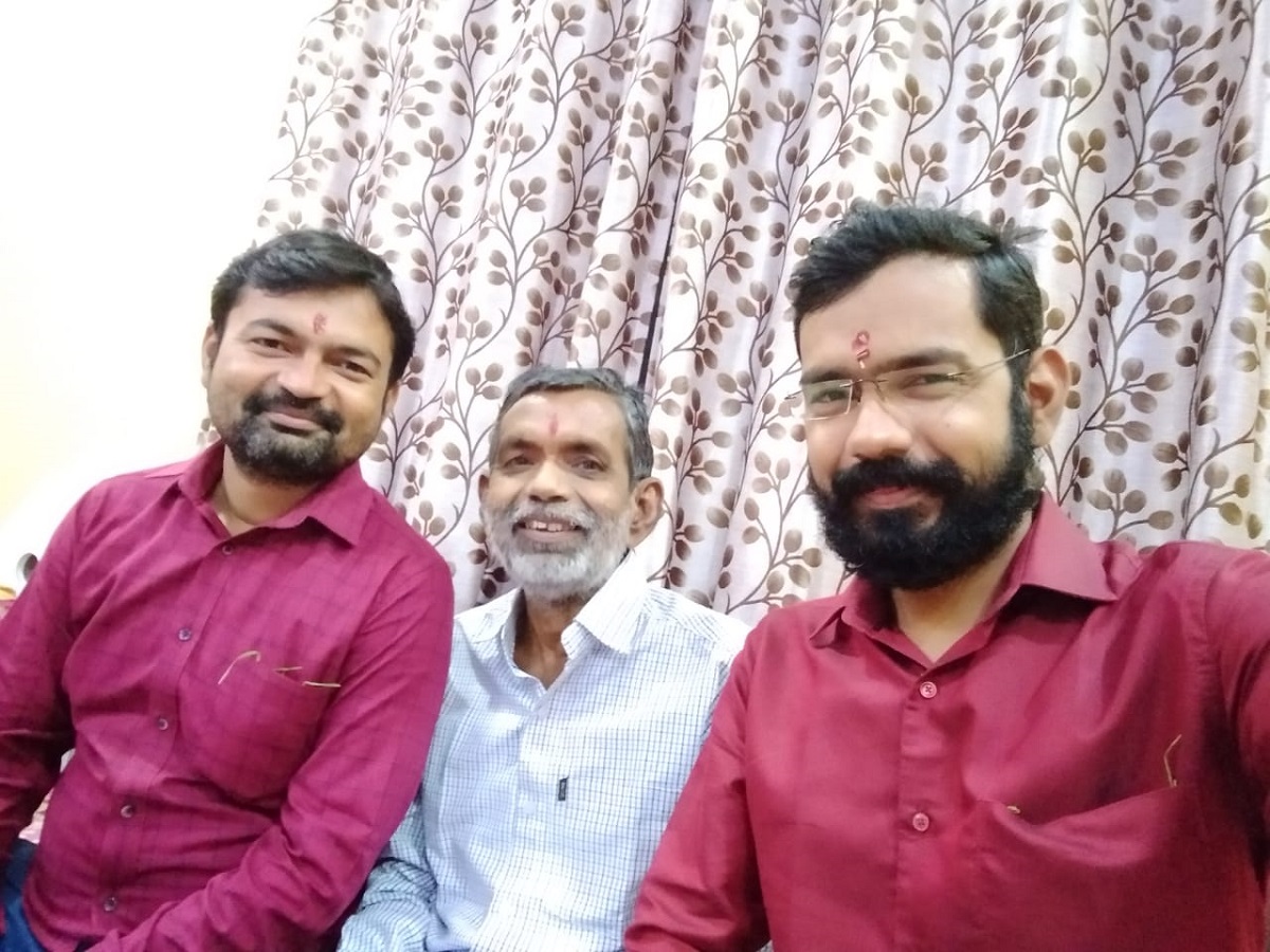 'बाबा कुठे आहात?'; वडिलांच्या शोधार्थ दोन भावंडांचा दुचाकीवरून ४ हजार ...