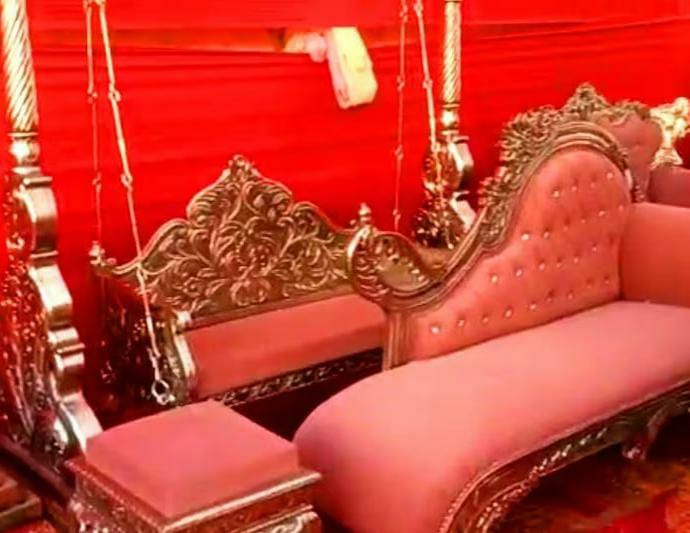 2 किलो सोने, 100 किलो चांदी, बंगला, कार अन्...; बापाने राजकन्येसारखी ...