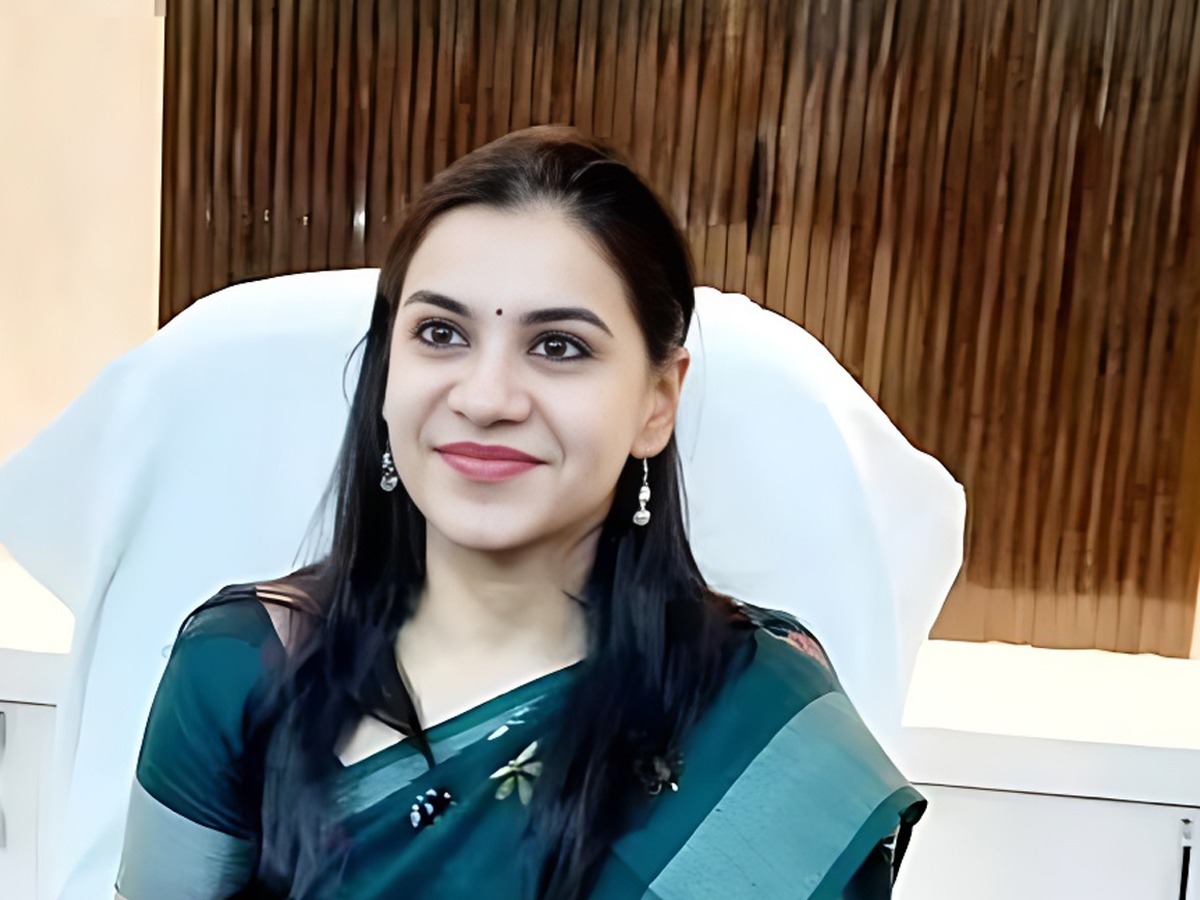 कोण आहेत 'या' महिला IAS? ज्यांना उत्कृष्ट कामासाठी राष्ट्रपतींच्या ...