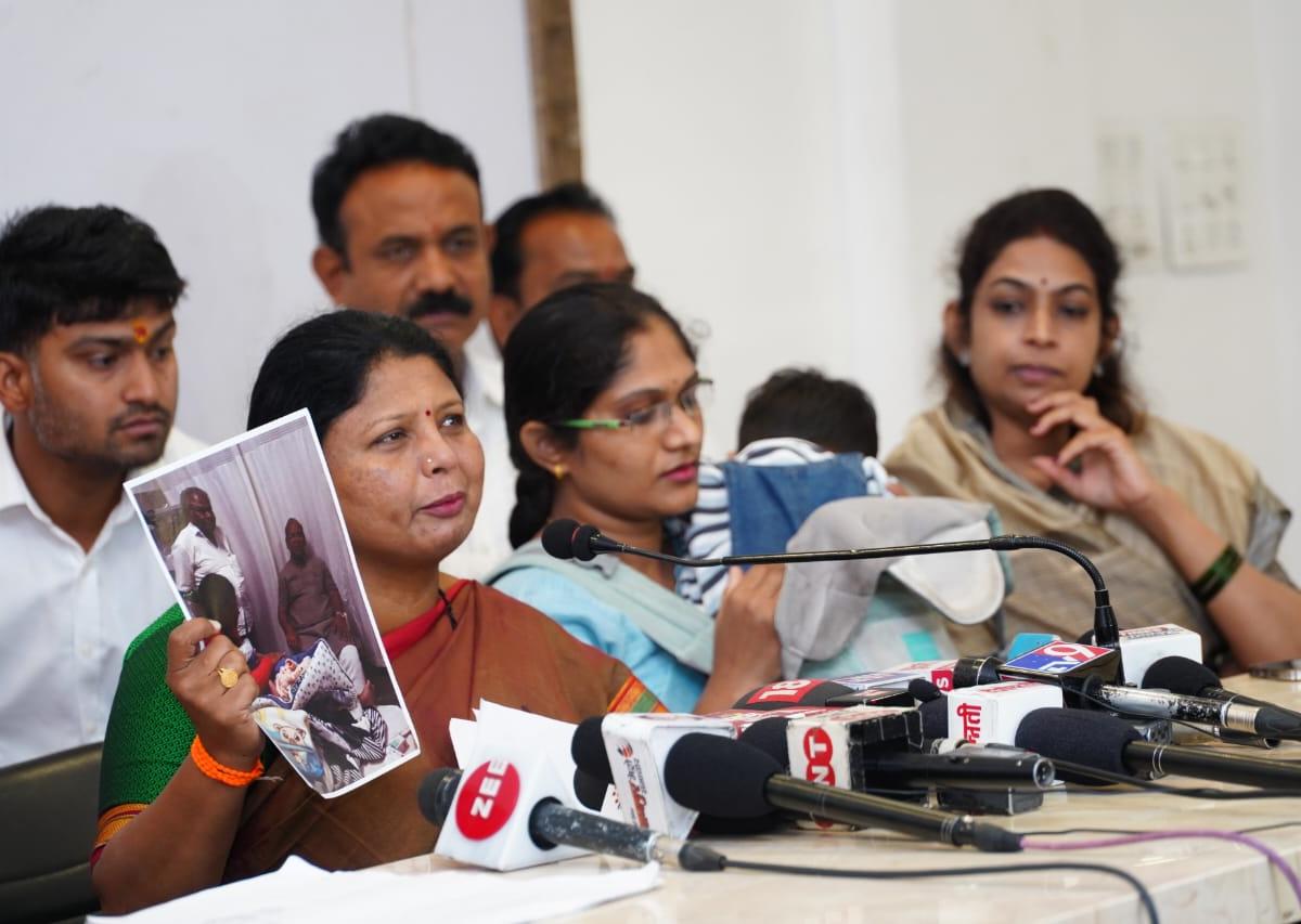 पंतप्रधान मोदींनी पूजाला न्याय द्यावा, तडस यांची उमेदवारी रद्द करावी ...