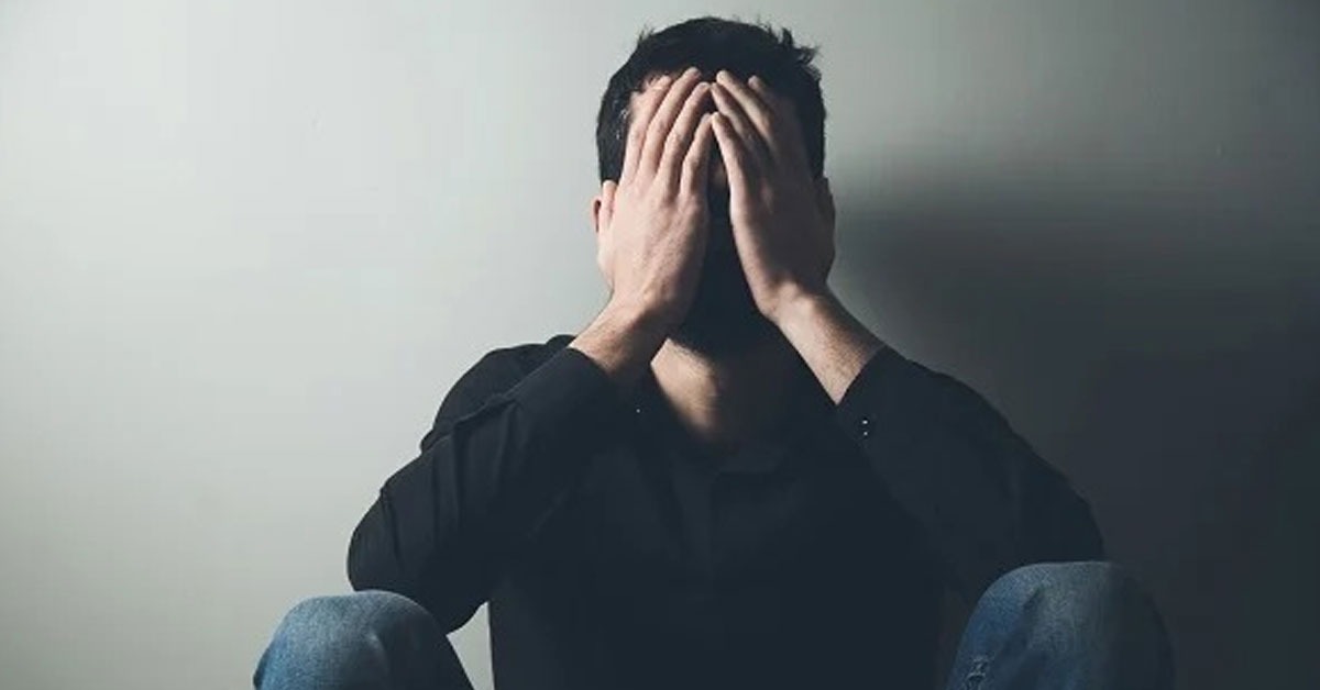 तणाव, भीतीतून टोकाचा विचार आल्यास काय कराल ? Chandrapur Marathi News ...