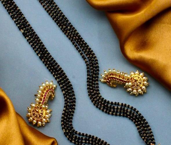 Vat Purnima Special Moti Pendant Mangalsutra : साज वटपौर्णिमेचा ...