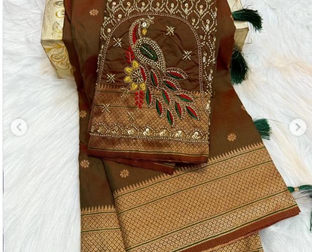 Vat Purnima Special Saree Mayuri Paithani : वटपौर्णिमेला नेसा खास मयुरी ...