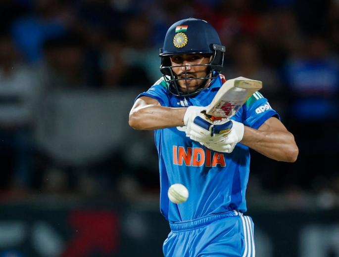 ODI Record : टीम इंडियाचा प्रिन्स गिलची 'नंबर वन' कामगिरी! शिखर धवनसह ...