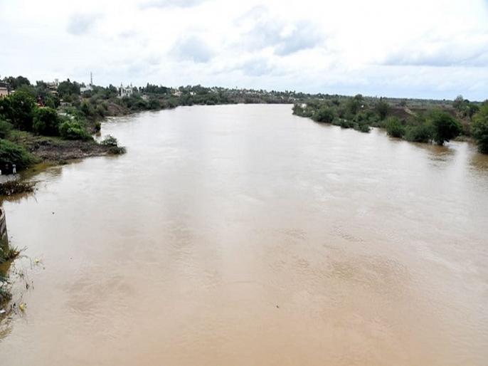 निरा, भीमा नदी काठावर सतर्कतेचा इशारा - Marathi News | high alert on ...