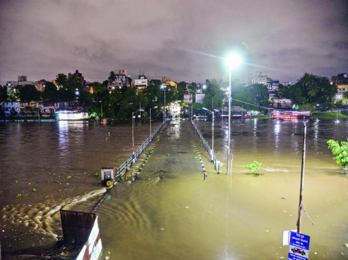 खडकवासल्यातून २१ हजार क्युसेक्सने विसर्ग - Marathi News | 21,000 cusecs ...