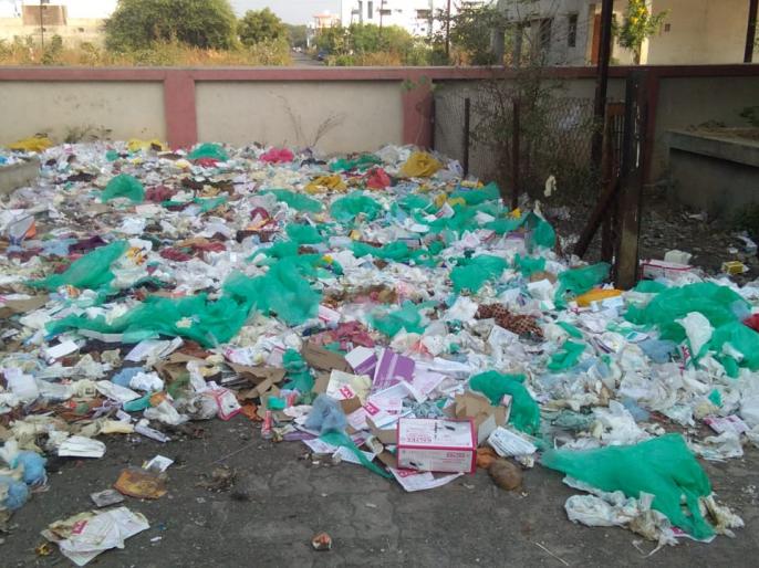 जिल्हा सामान्य रुग्णालयात जैव वैद्यकीय कचरा अस्ताव्यस्त - Marathi News ...