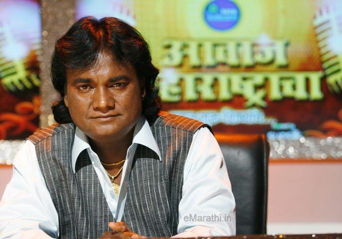 गायक आनंद शिंदे रुग्णालयात दाखल - Marathi News | Singer Anand Shinde ...
