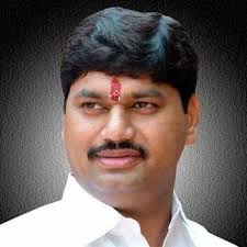 Dhananjay Munde | Dhananjay Munde Wife | Dhananjay Munde Contact Number ...