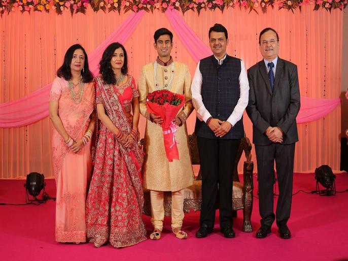 कन्येच्या विवाहावरील खर्च टाळत माजी मुख्य सचिवांकडून मुख्यमंत्री मदत ...