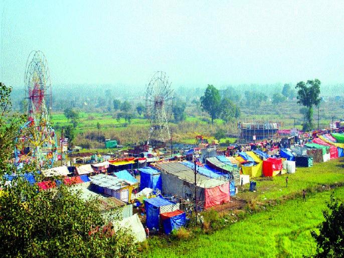 म्हसा यात्रेला उत्साहात सुरूवात, खरेदीलाही आला वेग - Marathi News | The ...