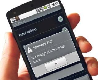 Full Like Phone Memory | फोन मेमरी सारखी Full होतेय | Lokmat.Com