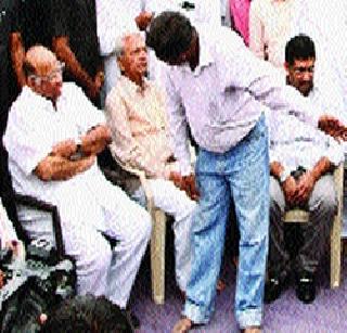 Mahadik Family'S Pawar Consolation | महाडिक कुटुंबाचे पवारांकडून ...