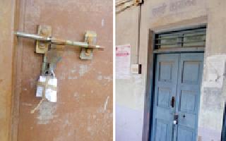 तलाठी कार्यालय झाले कुलूपबंद - Marathi News | Talathi office became ...