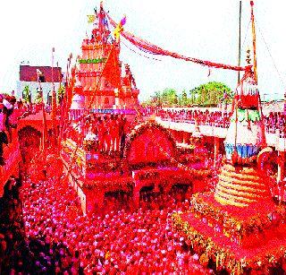 'Warfare' Tells Of Veer Yatra | ‘मारामारी’ने वीर यात्रेची सांगता ...