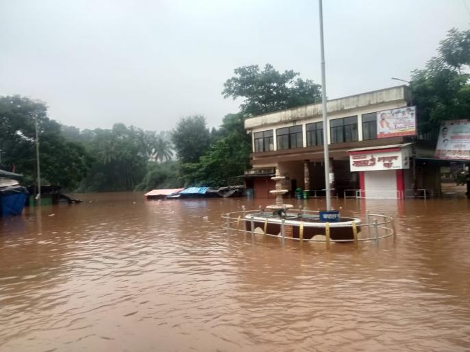 राजापूर शहरात पुन्हा पुराचे पाणी शिरले - Marathi News | The city of ...