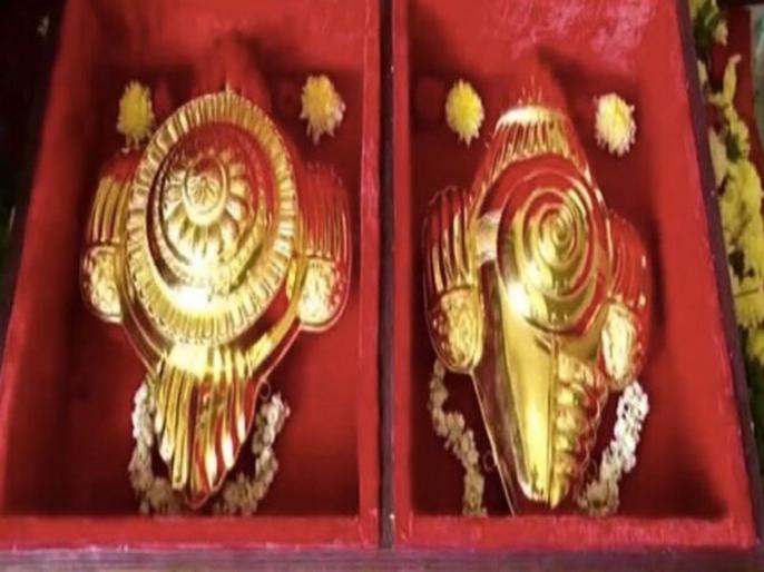 devotee donated 3 kg 500 gram gold sankha chakra to Tirupati Balaji ...