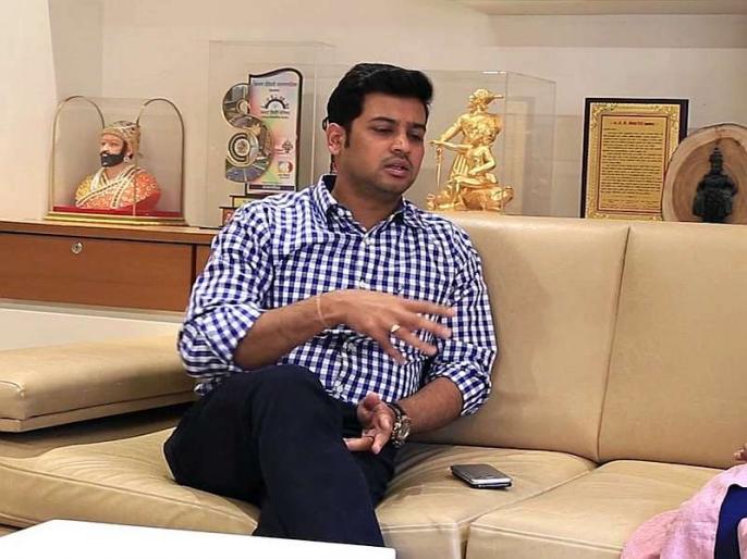 खासदारांनी पूरग्रस्त गाव दत्तक घ्यावीत, श्रीकांत शिंदेंचे मोदींना ...