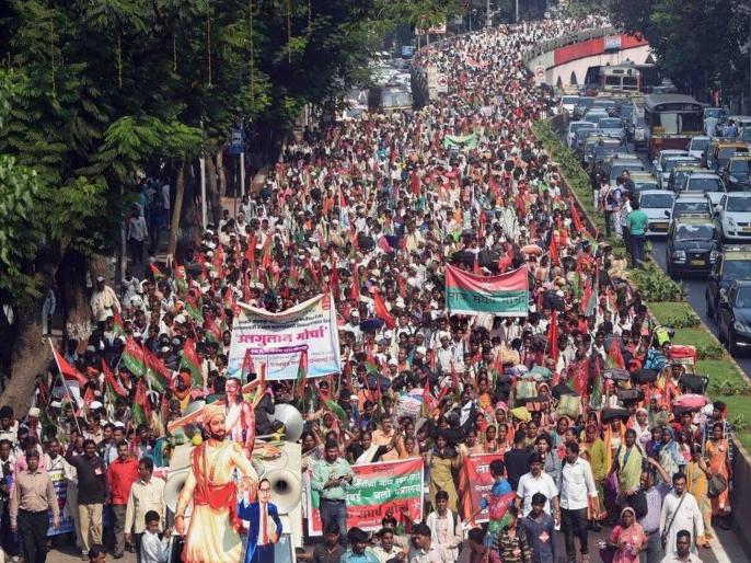 उलगुलान मोर्चाला मदत करणाऱ्यांना पोलिसांकडून नोटीस - Marathi News ...