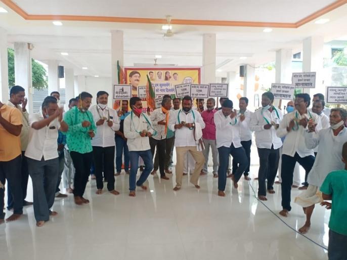 'हे गोंधळलेले सरकार, काय सुरु, काय बंद करायचे कळेना'; टाळाच्या गजरात ...