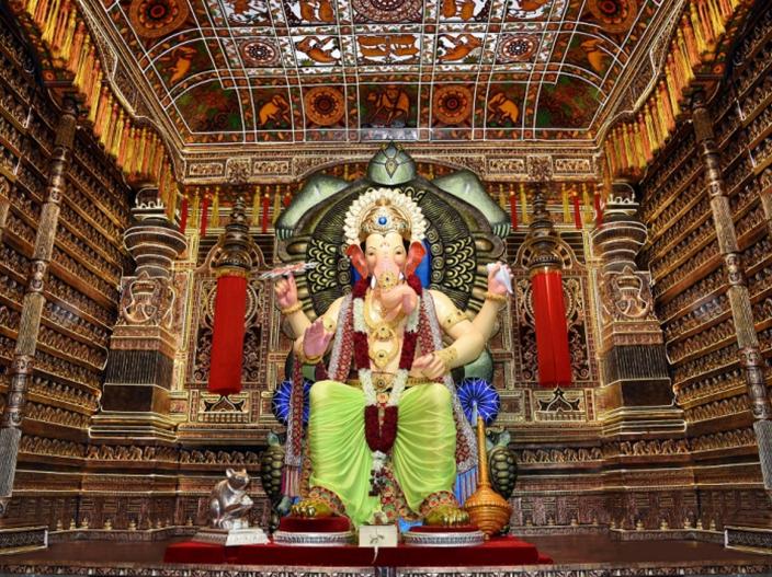 Lalbaugcha Raja's Photos From 1934 to 2019 | Lalbaugcha Raja Old Photos ...