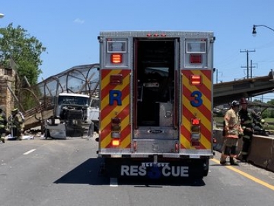 5 injured in Washington under-construction building collapse - www ...
