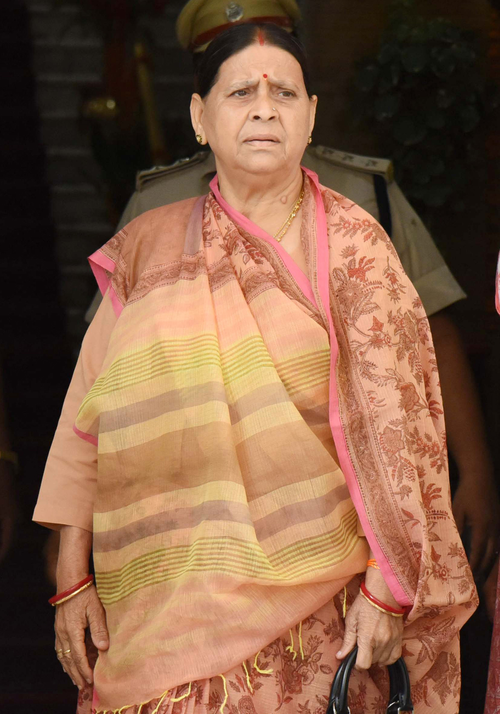 Land-for-job case: Delhi court sends summons to ex-Bihar CM Rabri Devi ...