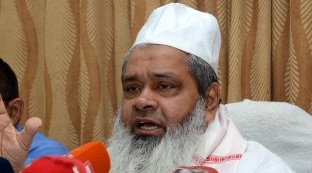 Ajmal lands into scarf row, faces entry ban in seven Assam districts ...