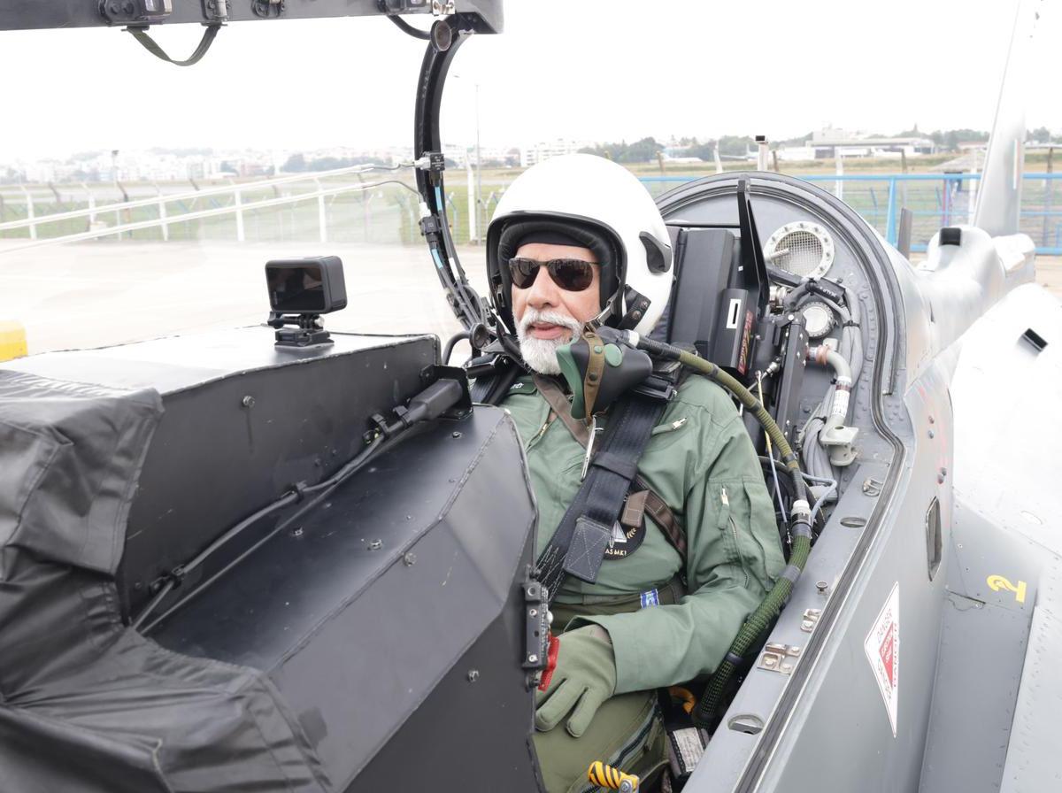 ‘Incredibly enriching’: PM Modi takes sortie in Tejas fighter jet - www ...
