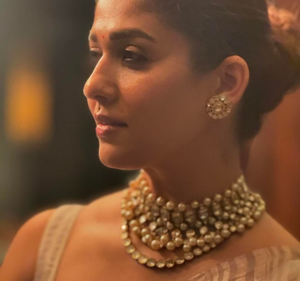 Nayanthara wows fans with her picture in striped saree, choker necklace ...