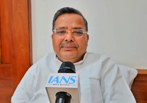 Jaiveer Singh slams Mayawati, Rahul Gandhi for tokenism towards Dalits ...