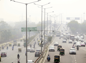 NCR pollution: NGT issues notice to Delhi Police Commissioner, Special ...