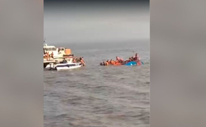 One drowns as ferry boat capsizes off Mumbai’s Gateway of India - www ...