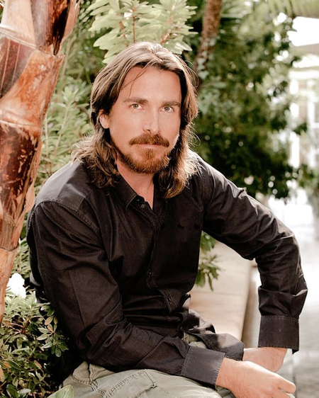 Christian Bale amazes once again with crazy body transformation for ...